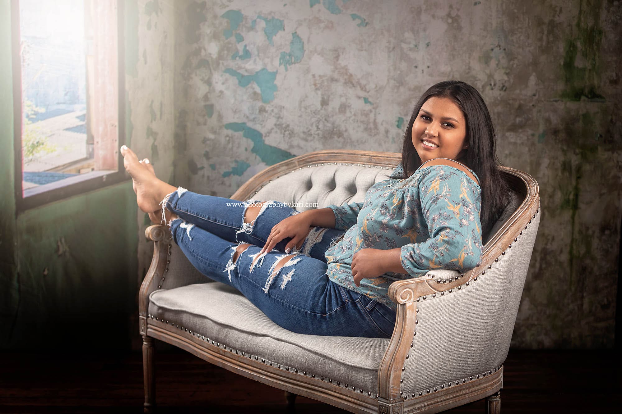 Senior Portrait Session {MN Photographer} - Photography By Kari - Kari ...